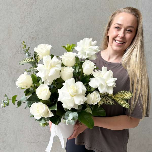 Pure Love | Premium White Roses