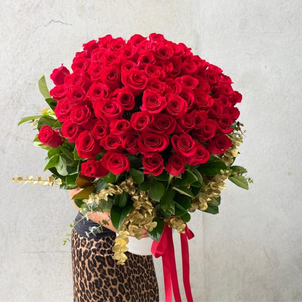 100 Red Rose Arrrangement | Sydney's Best Roses