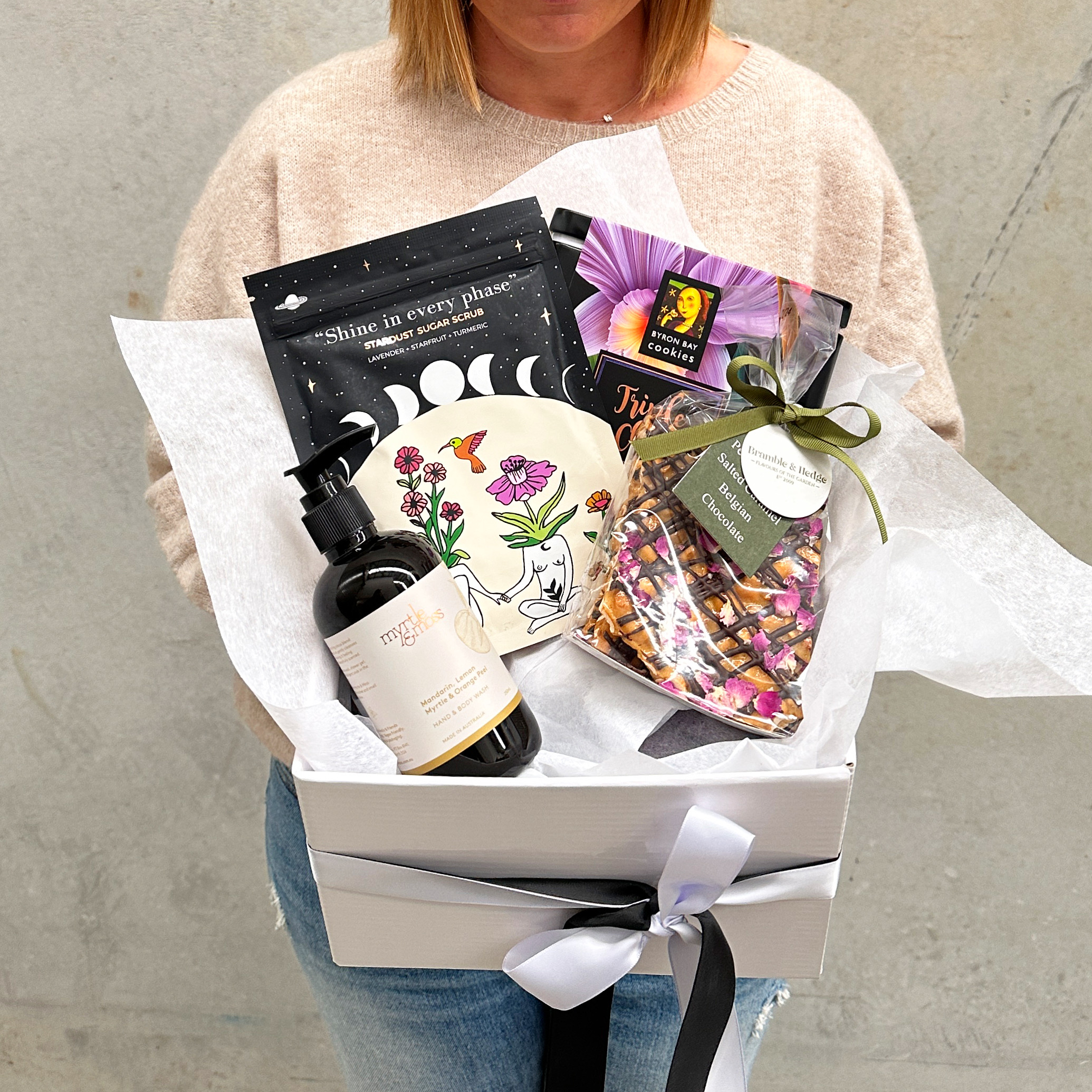 Pamper and Sweets | Beautiful Hampers and Gifts